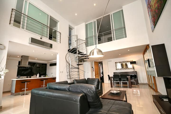 Old Mint No2 - Outstanding Accommodation - Valletta, Malta