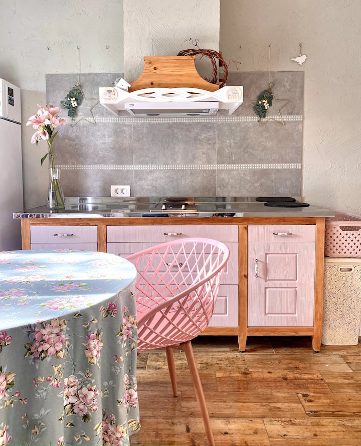 Villa Oliviya Budva | Pink House - Montenegro