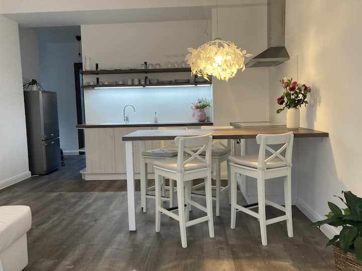 Chic Apt In Stylish House 24/7 Next To Train St. - Poprad