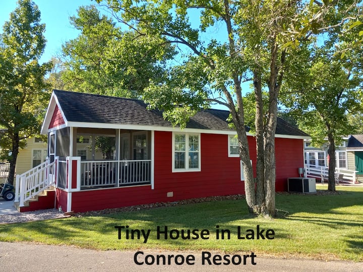 Little Spice - Pet Friendly Lake Resort Tiny Home - Willis, TX