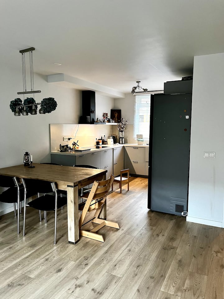 Cozy House With The Garden - Amsterdam