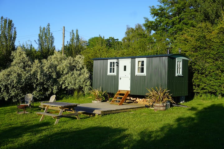 Rempstone Shepherd’s Huts. Isle Of Purbeck. Conker - Swanage