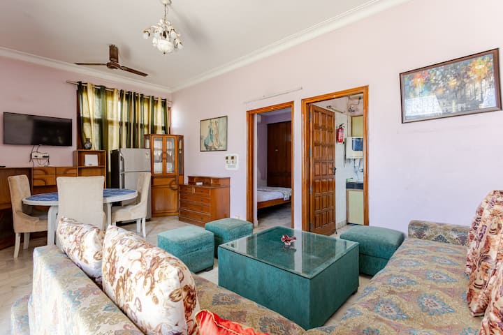 Noida♥1bhk♥2f♥terrace♥ Parking♥living Room♥wifi♥tv - Noida