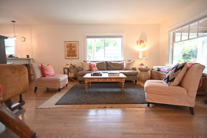 4br W/ Private Yard & Sunroom-30min To Ski Resorts - Salt Lake City, UT