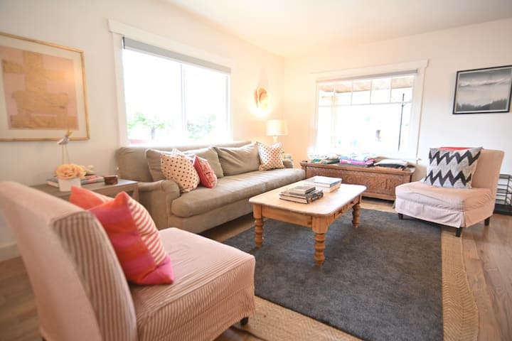 4br W/ Private Yard & Sunroom-30min To Ski Resorts - Salt Lake City, UT