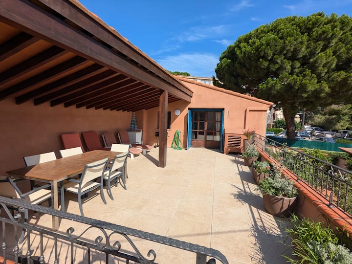Plage 300m*parking Sur Place*60m2+grand Patio Toit - Collioure