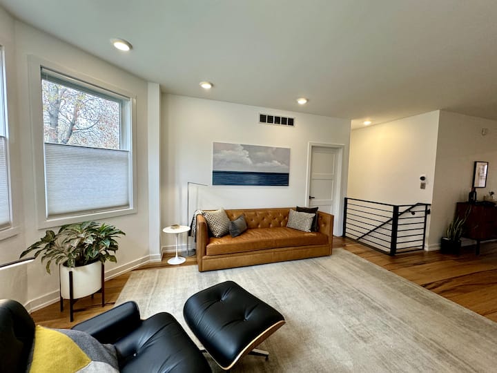 Pristine & Modern Downtown Condo - Bloomington, IN