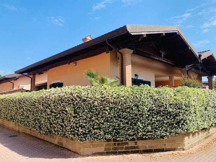 Villetta Country Con Giardino E Bbq, Ostia Antica - Fiumicino