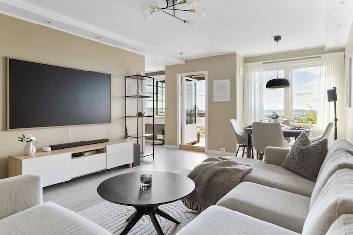 Lys Og Moderne Leilighet
Privat Parkering - Oslo