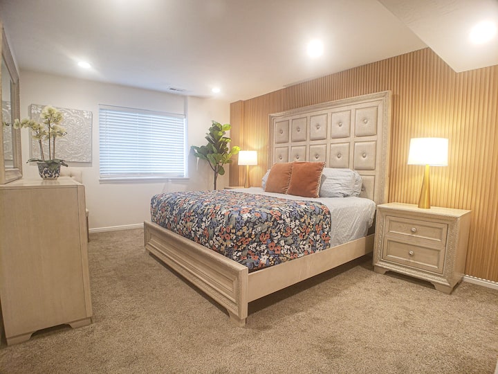 Ogden Dream,private Hot Tub,new Remodel, Mtn View! - Ogden, UT
