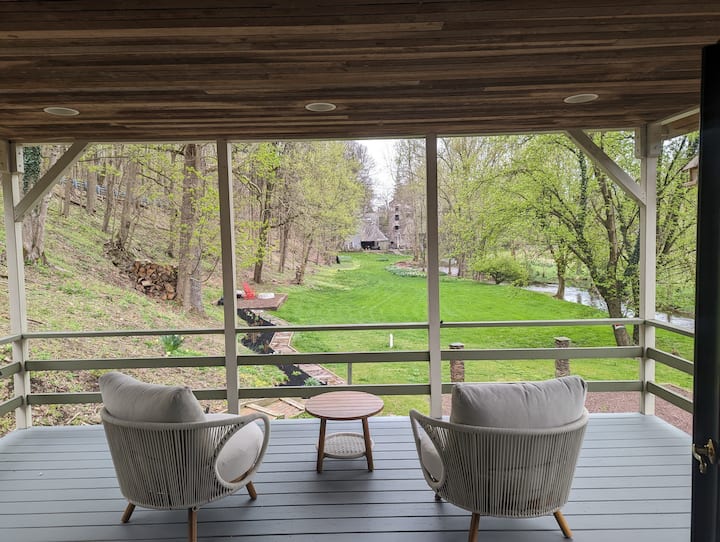 Historic Mill Loft For Relaxing, Romantic Getaways - New Hope, PA
