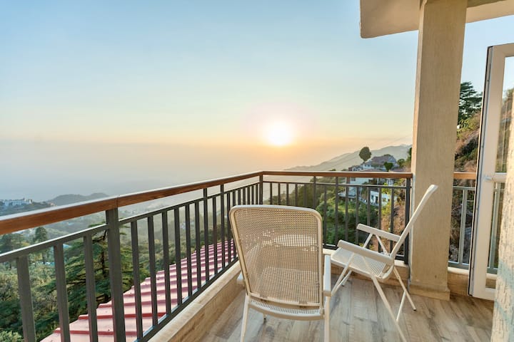 Eden-a Luxury Villa, A Winterline To Remember - Mussoorie