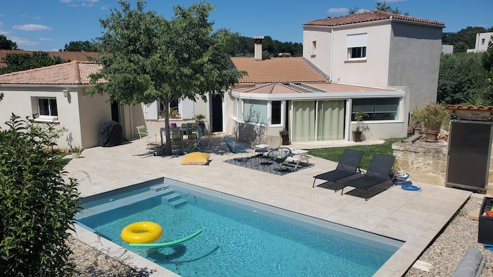 Belle Villa Familiale Avec Piscine - Vauvert