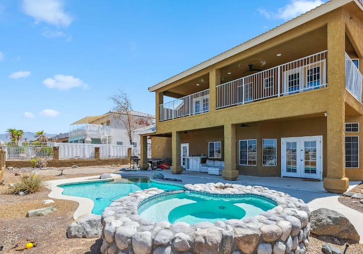 Spacious Lake Havasu Home W/ Pool, Hot Tub - Lake Havasu City, AZ