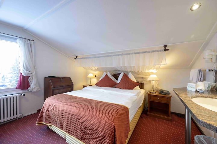 Seilers Vintage Hotel & Spa | Vintage Room - Kandersteg