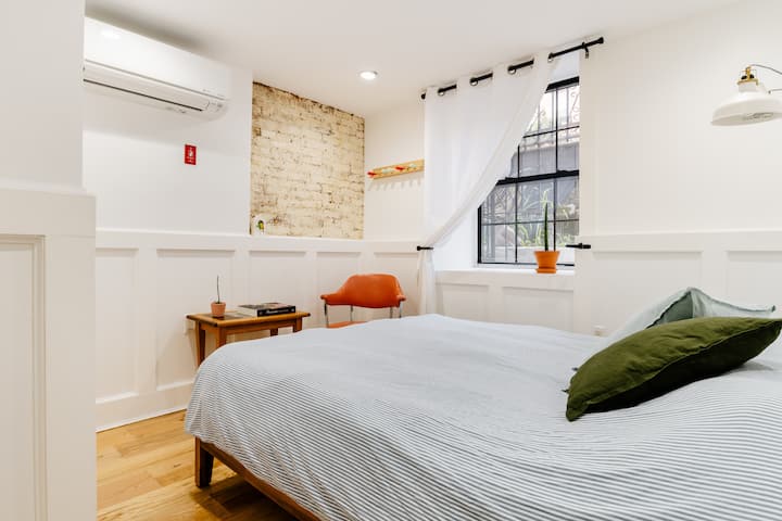 Room Suite In Ocean Hill, Bedstuy - New York City