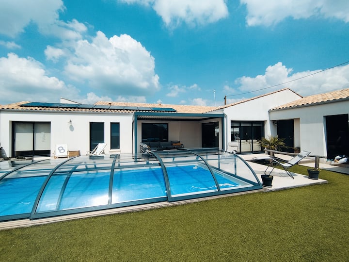 Maison Familiale Piscine Couverte - La Rochelle