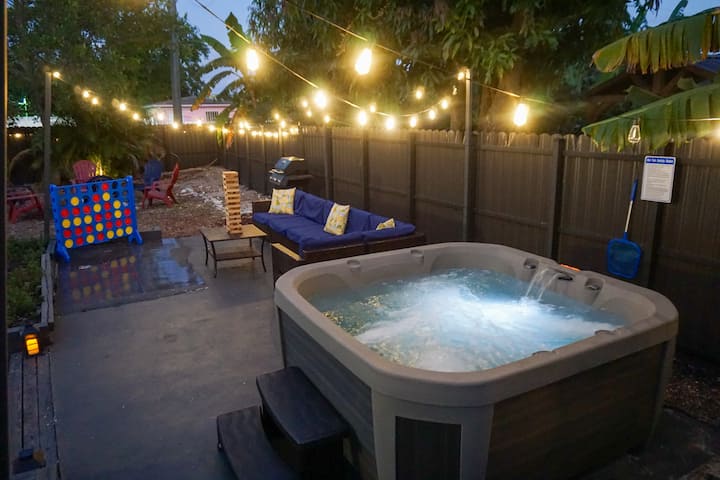 Hot Tub • Miami Escape Near Beach & Night Life - North Miami Beach, FL