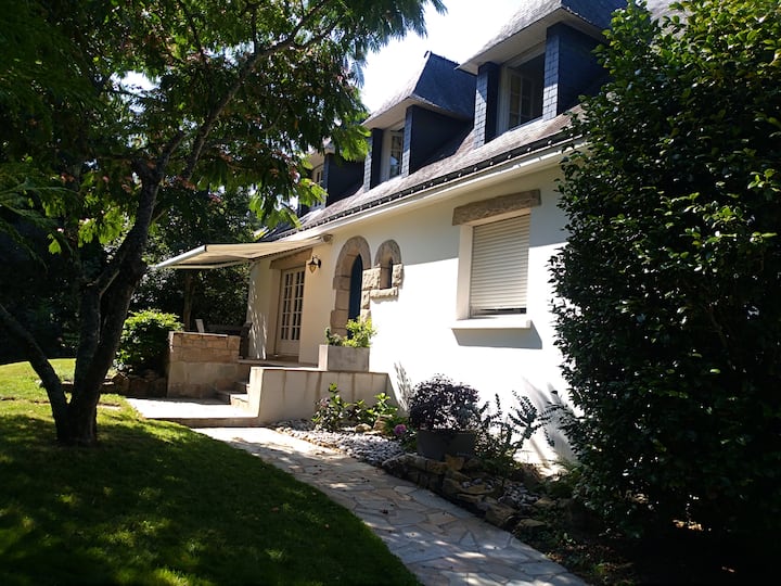 Magnifique Villa à Carnac Dans Bel Environnement. - Carnac