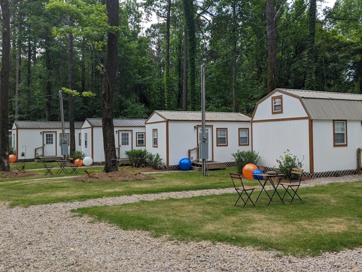 9cozytiny Home 10 Miles Auburn- 18+guest Tailgate - Alabama