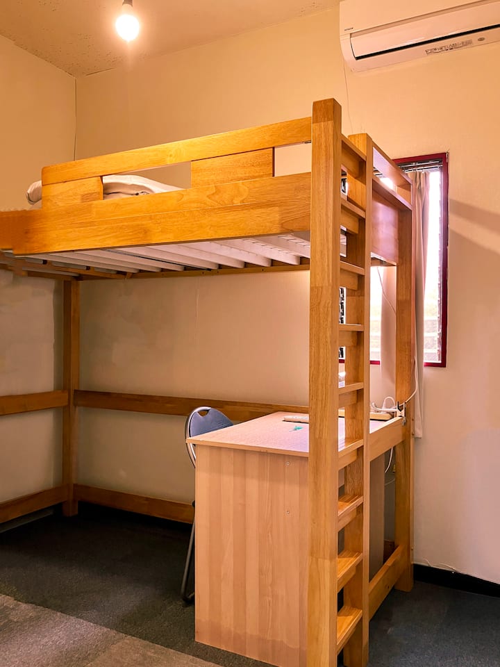 Nomad Hostel / Single Private Room / Desk&chair #1 - Tóquio