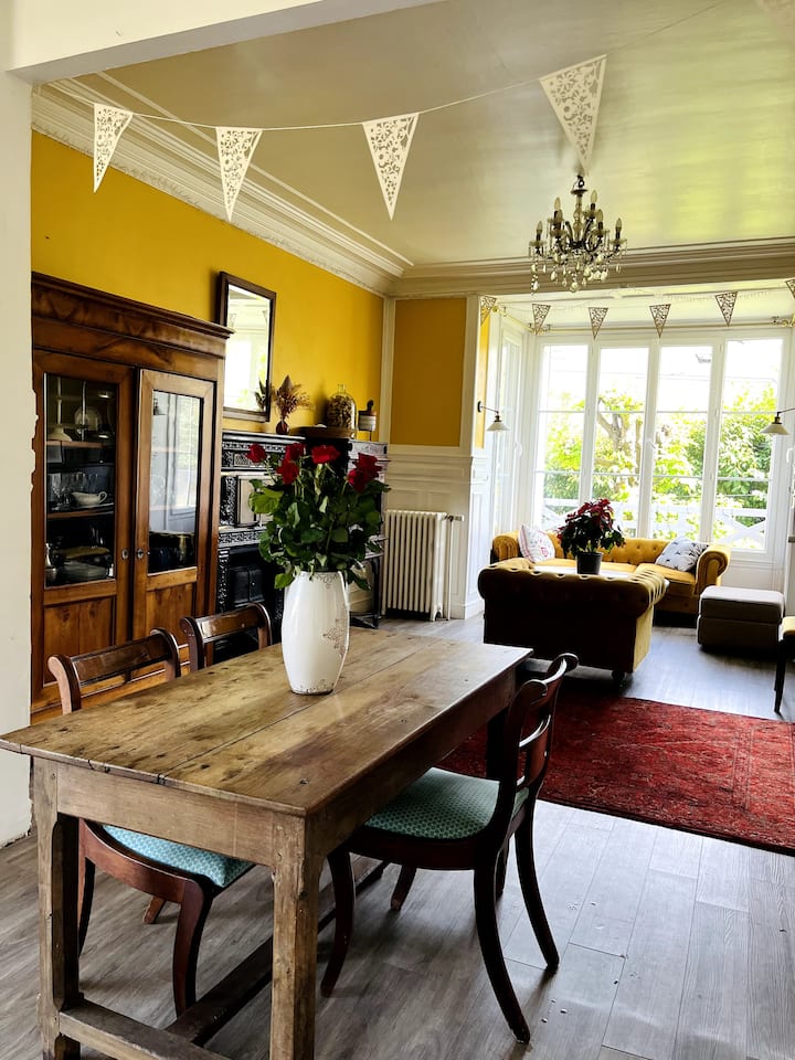 Belle Maison Pleine De Caractère, Au Vert - L'Isle-Adam
