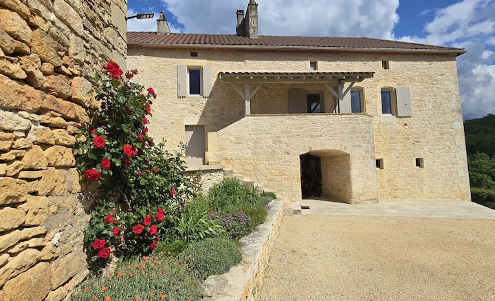 Gîte75m2, Spa Privé, Lit King-size, Draps, Litbébé - France