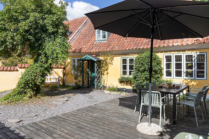 Idyllisk, Historisk Byhus Ved Fjorden I Mariager - Denmark