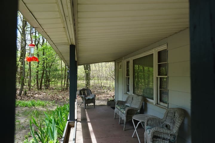 Guy's Country Cottages: Beach Town Bungalow - New Buffalo