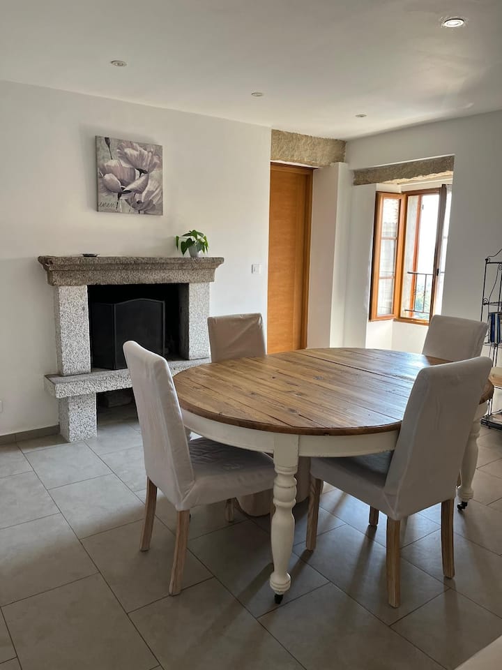 Appartement De Caractère Au Cœur Du Village - Corsica