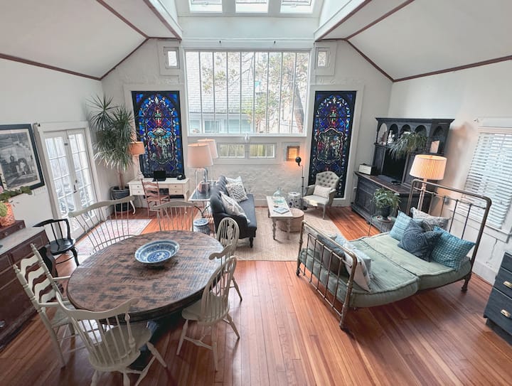 The Palmer House - A Historic Experience - Provincetown, MA