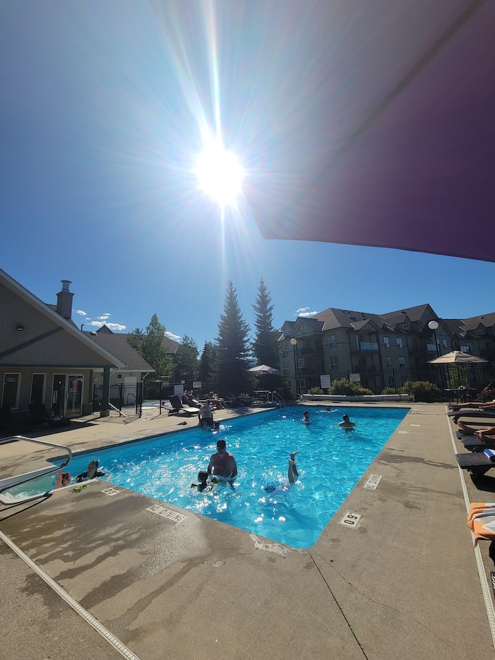 Paradise @ The Peaks - Radium Hot Springs