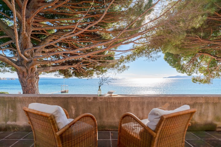 Superbe Villa Les Pieds Dans L'eau, Le Lavandou - Le Lavandou