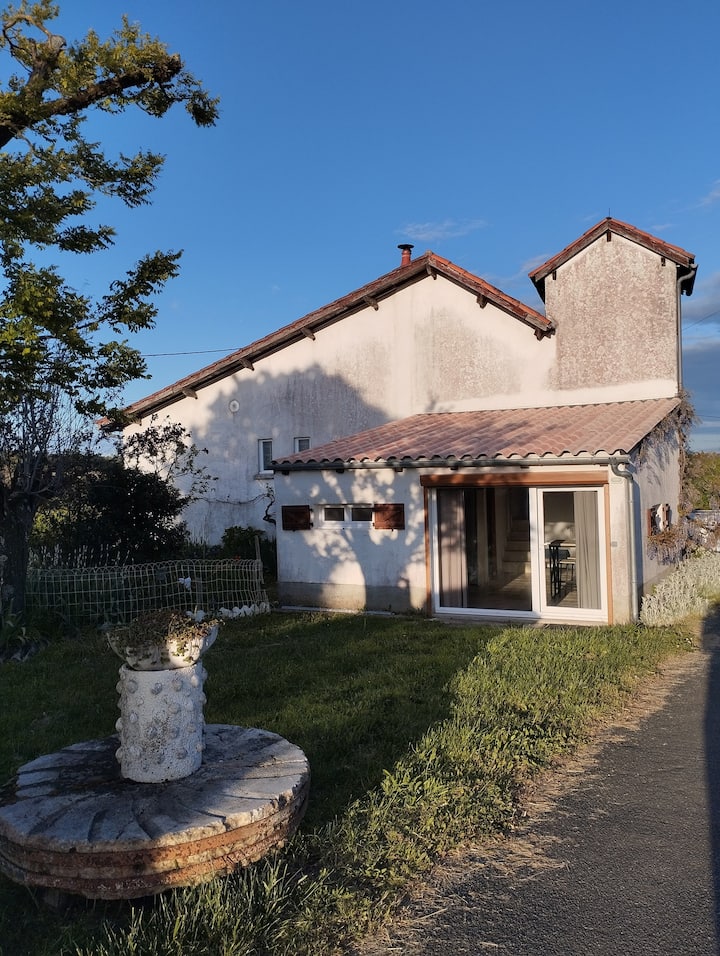 Quiétude Et Randonnées à Proximité - Naussac