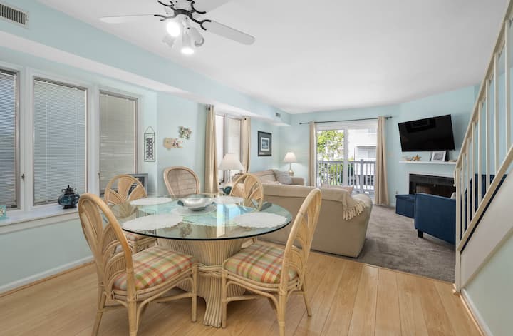 Beachblock Condo • 100 Steps To Sand + Parking - Ocean City, MD