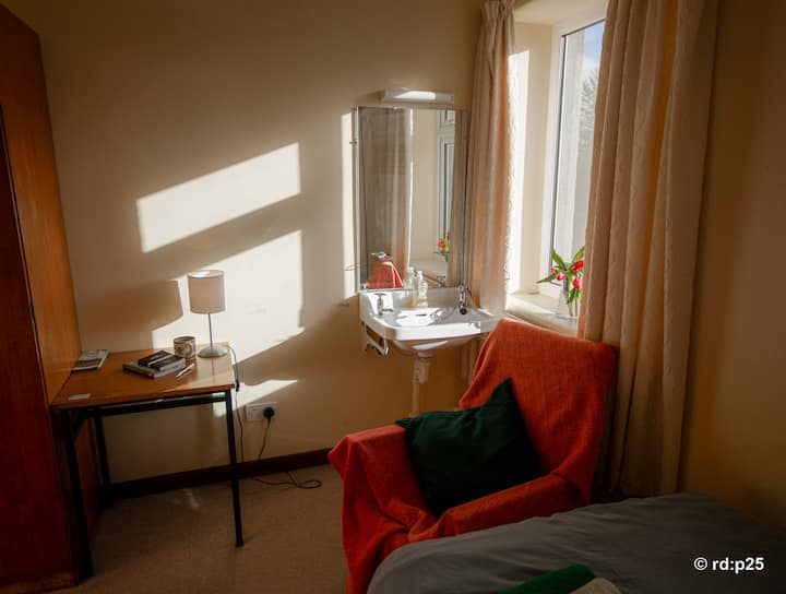 Twin Room In Stunning West Cork - Skibbereen