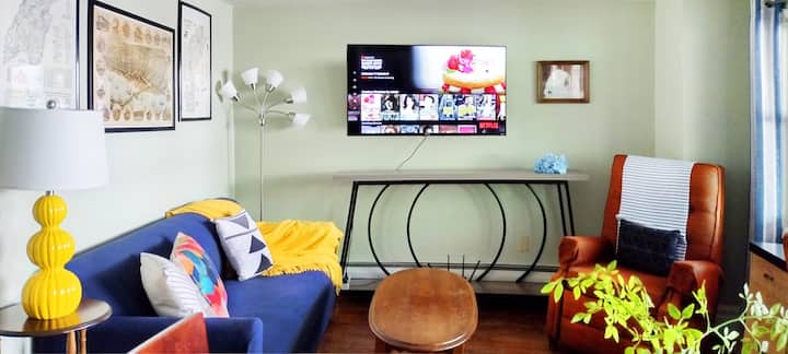 Quiet & Cozy Downtown Hancock Apt. At 2nd. Floor - Houghton, MI