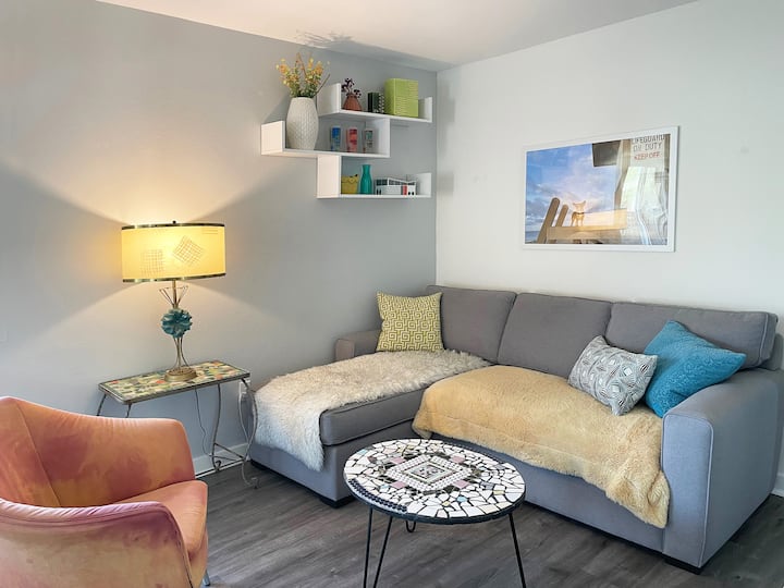 Stylish Getaway With Private Landscaped Backyard - Palm Springs, CA