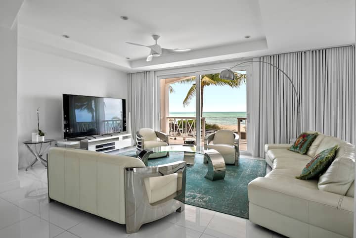 The White House Beachfront
Exclusive Luxury Villa - Bahamalar