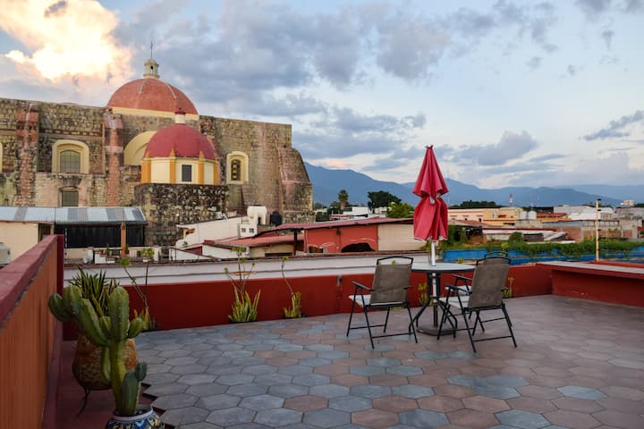 Terraza Roja, Oaxaca, Centro. - Mexico