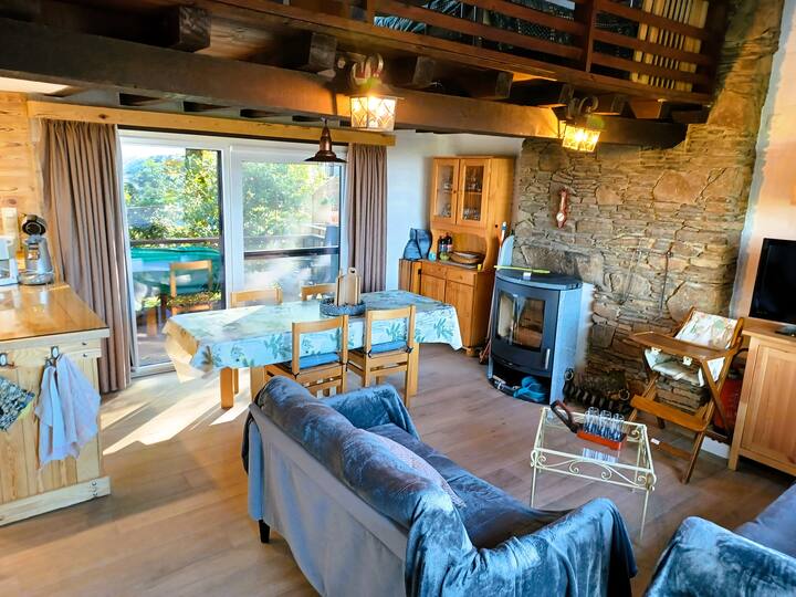 Maison De Vacances Dans Un Domaine Boisé Et Calme - Dinant