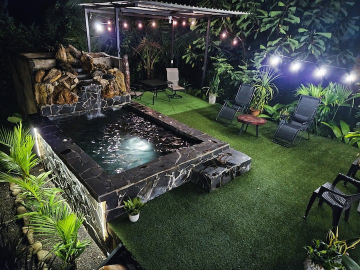 Chalet Paradis, Jardin Tropical, Jacuzzi Privé - La Fortuna