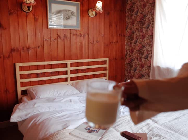 햇빛 샤워하세요 • 몸과 마음이 편안한 집 • 반려동물 • 주차 • 단독주택 - Seoul