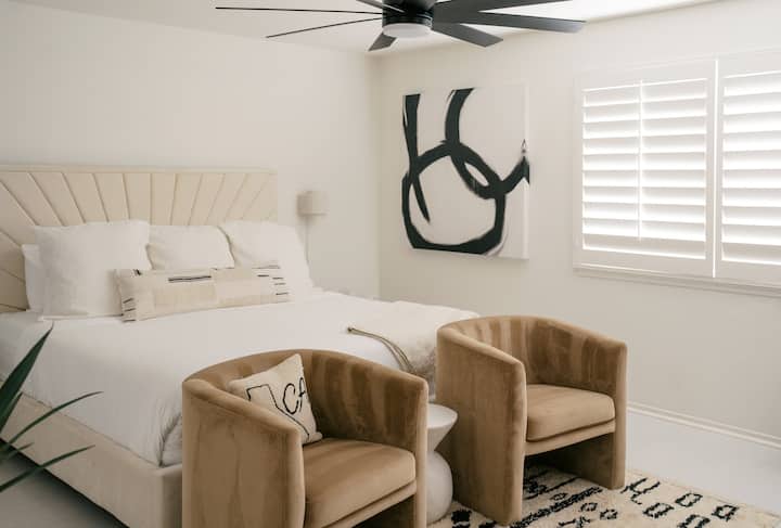 Casa Del Sur- Pools, Mountain Views, & Tennis - Palm Springs, CA