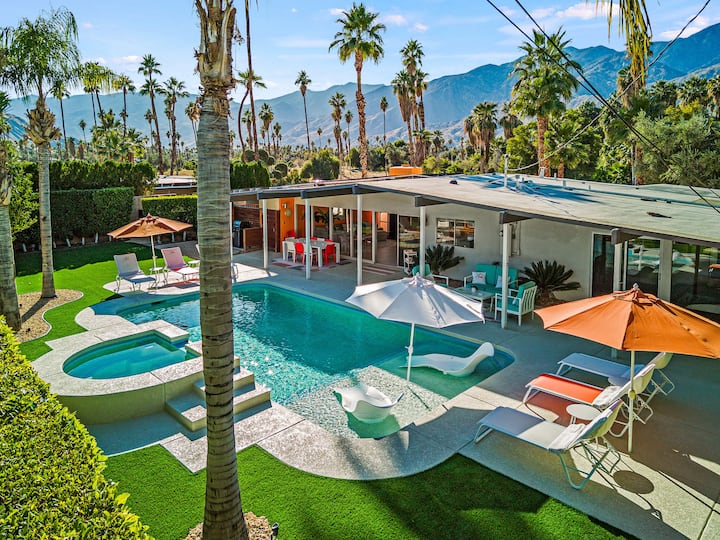 Inviting Beverly Astro House W/ Resort-style Yard! - Palm Springs, CA