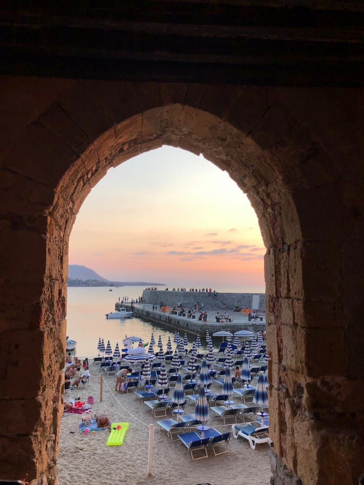 Lovely Small Apartment In Central Cefalu - Чефалу