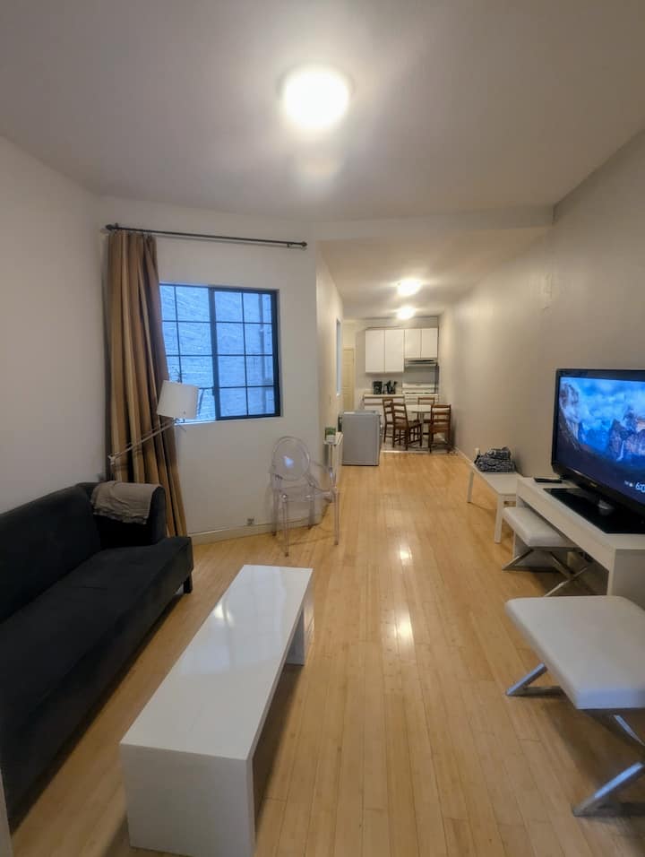 Beautiful Furnished Large Two Bedroom Apartment In The Heart Of Sf - San Francisco, CA