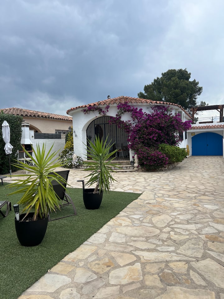Beautiful Individual House With Garden And Terrace - Katalonien