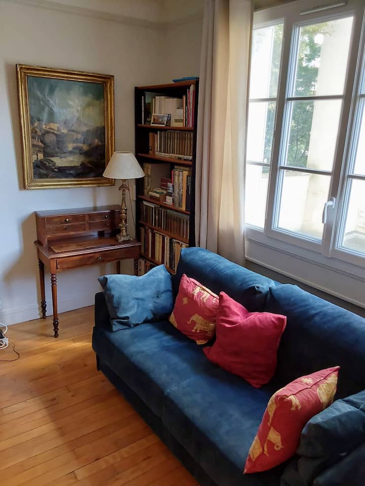 Rolland Garros 
Auteuil
Parc Des Princes
2 Piéces - Paris