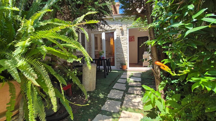 Cozy Apartment With Private Garden - Zadar